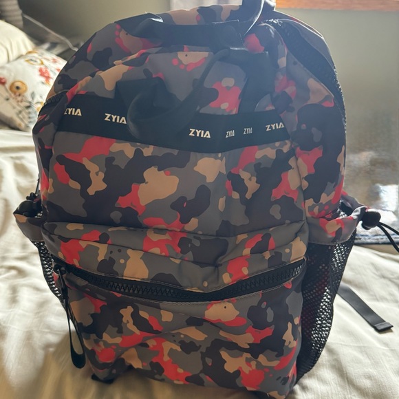 ZYIA | Bags | Zyia Active Color Camo Flux Backpack Excellent Condition ...